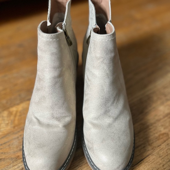 Corkys | Shoes | Corkys Light Gray Ankle Booties | Poshmark